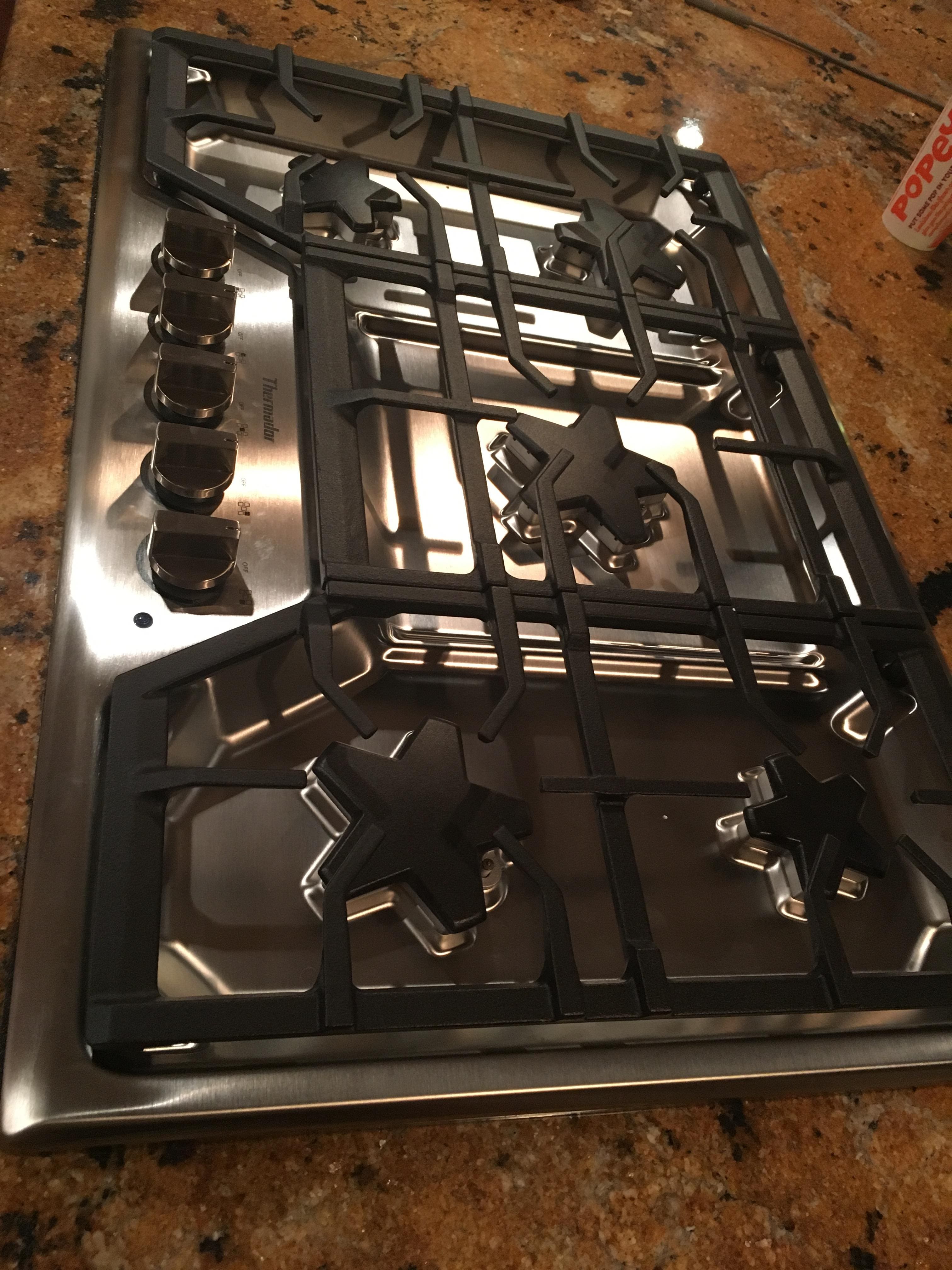 Customer Reviews: Thermador Masterpiece 30" Built-In Gas Cooktop with 5 ...