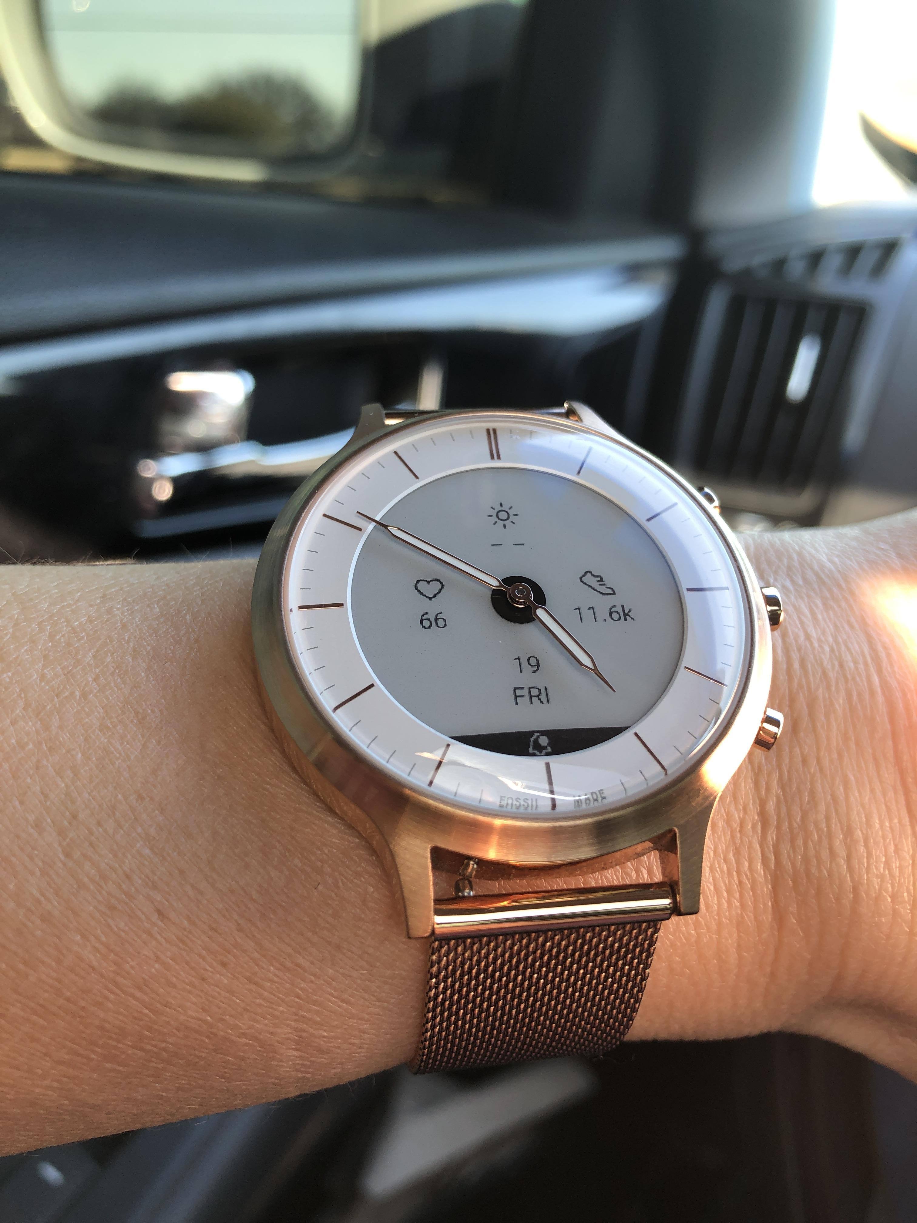 Best Buy: Fossil Hybrid HR Smartwatch 42mm Black FTW7010