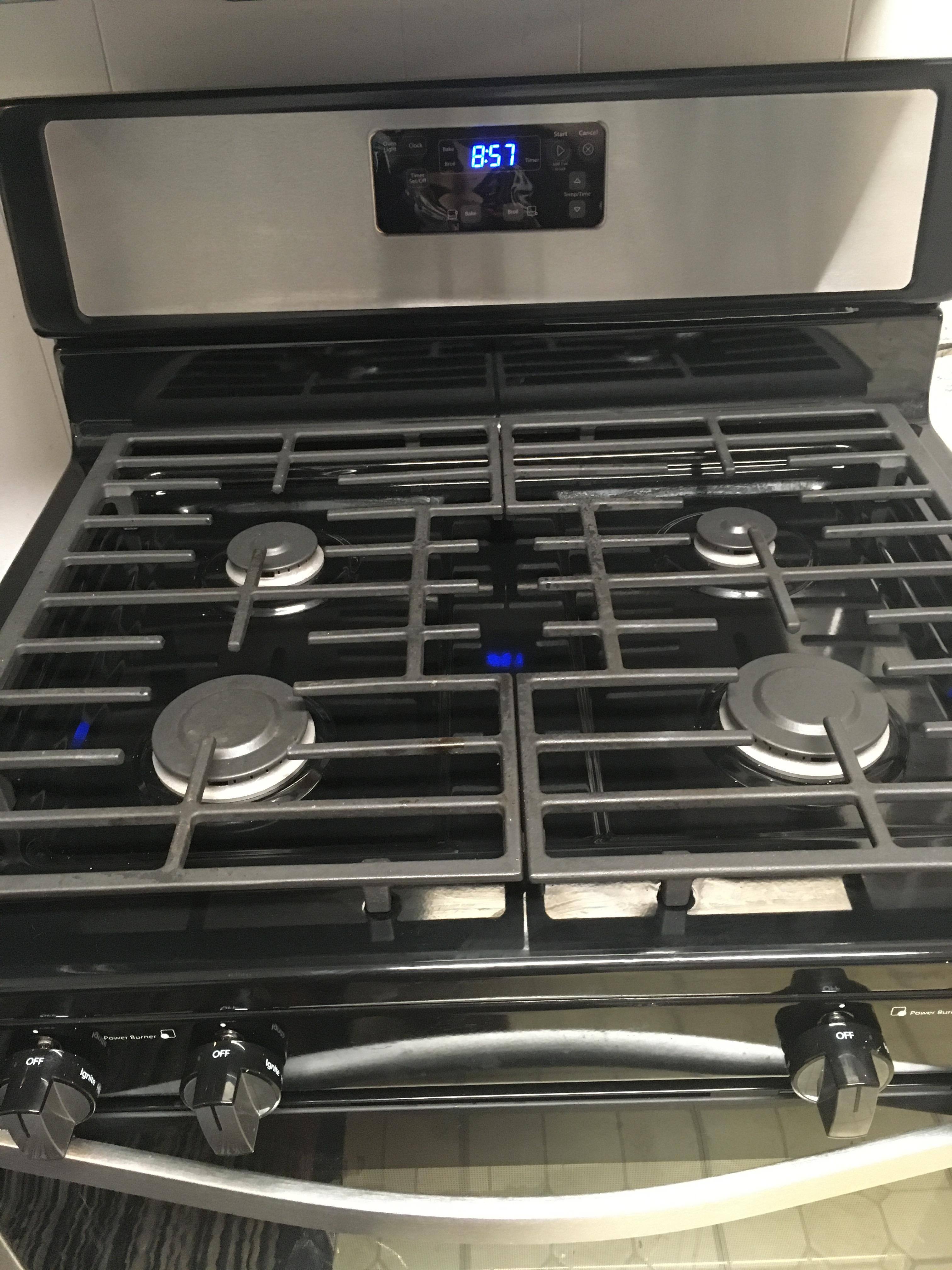 Best Buy: Whirlpool 5.1 Cu. Ft. Freestanding Gas Range Black WFG320M0BB