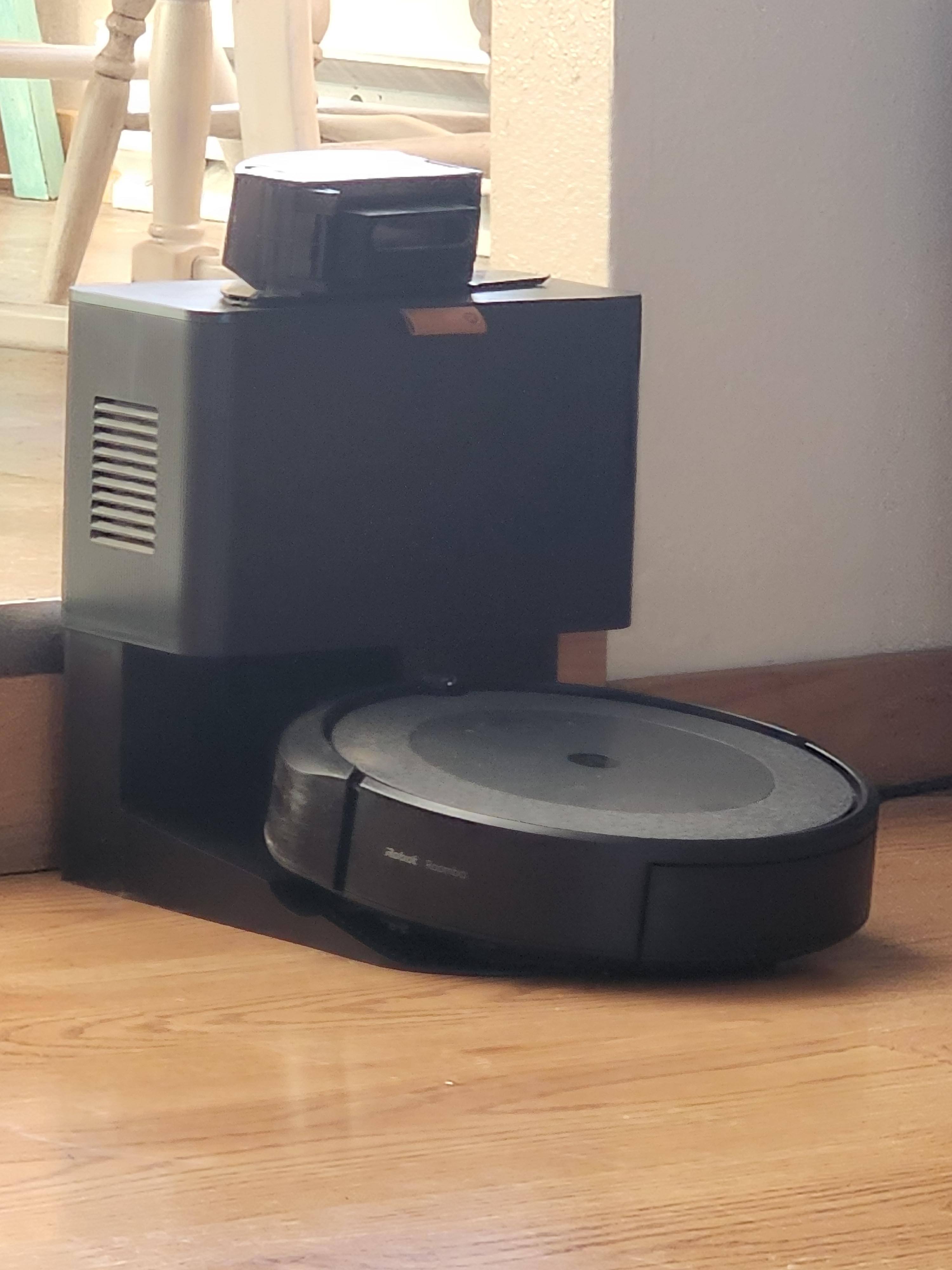 Customer Reviews: iRobot Roomba Combo i5+ Self-Emptying Robot Vacuum & Mop Woven Neutral i557020 ...