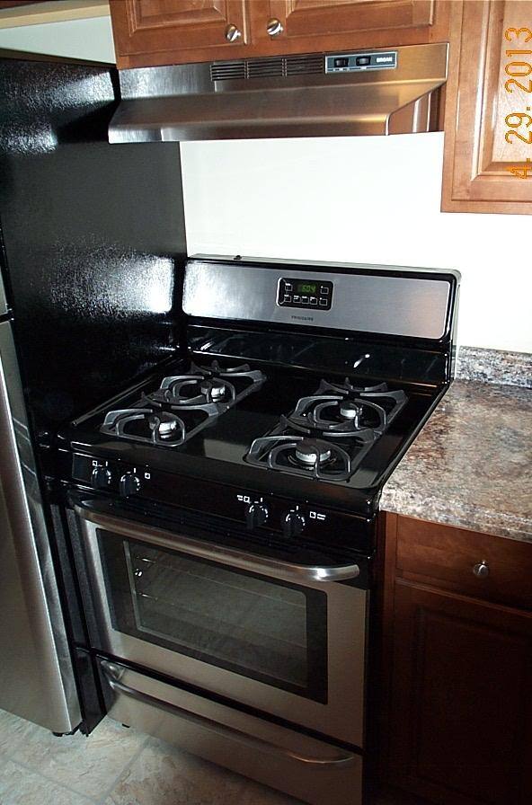Best Buy: Frigidaire 4.2 Cu. Ft. Freestanding Gas Range Silver/Black ...