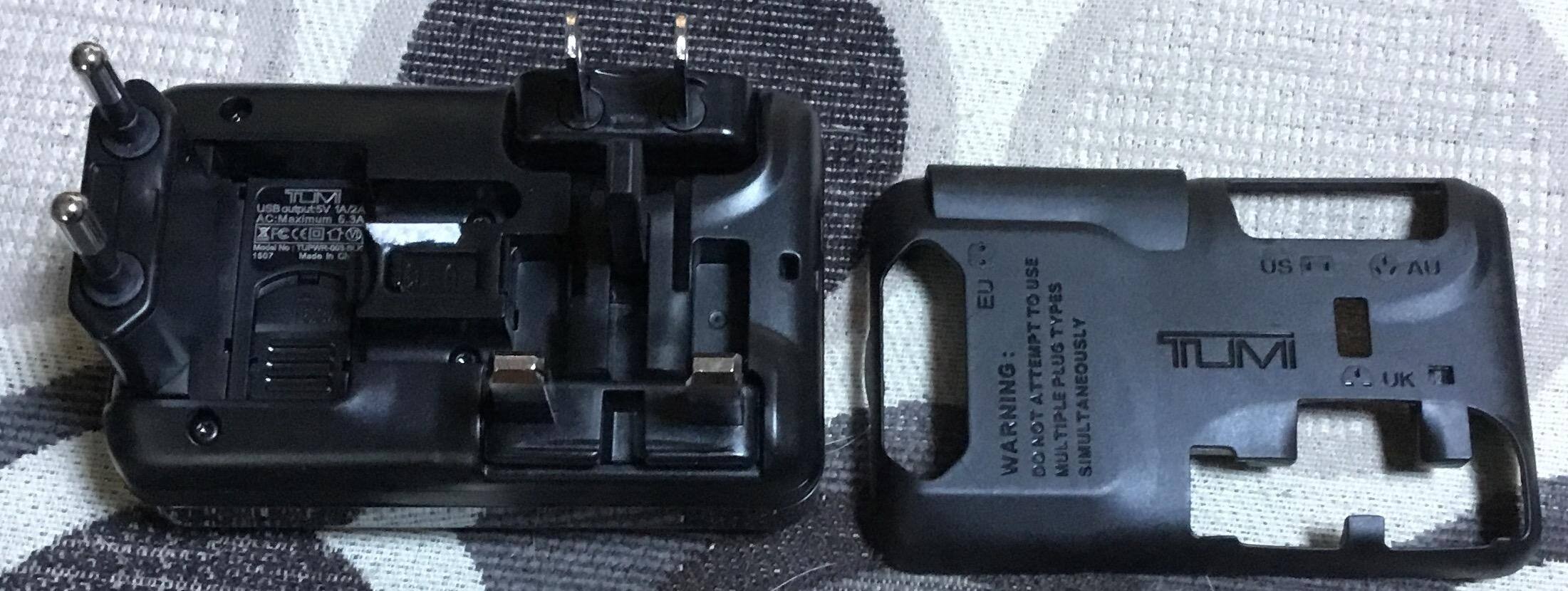 Best Buy: Tumi 4-Port Universal USB Power Adapter Black TUPWR-003-BLK