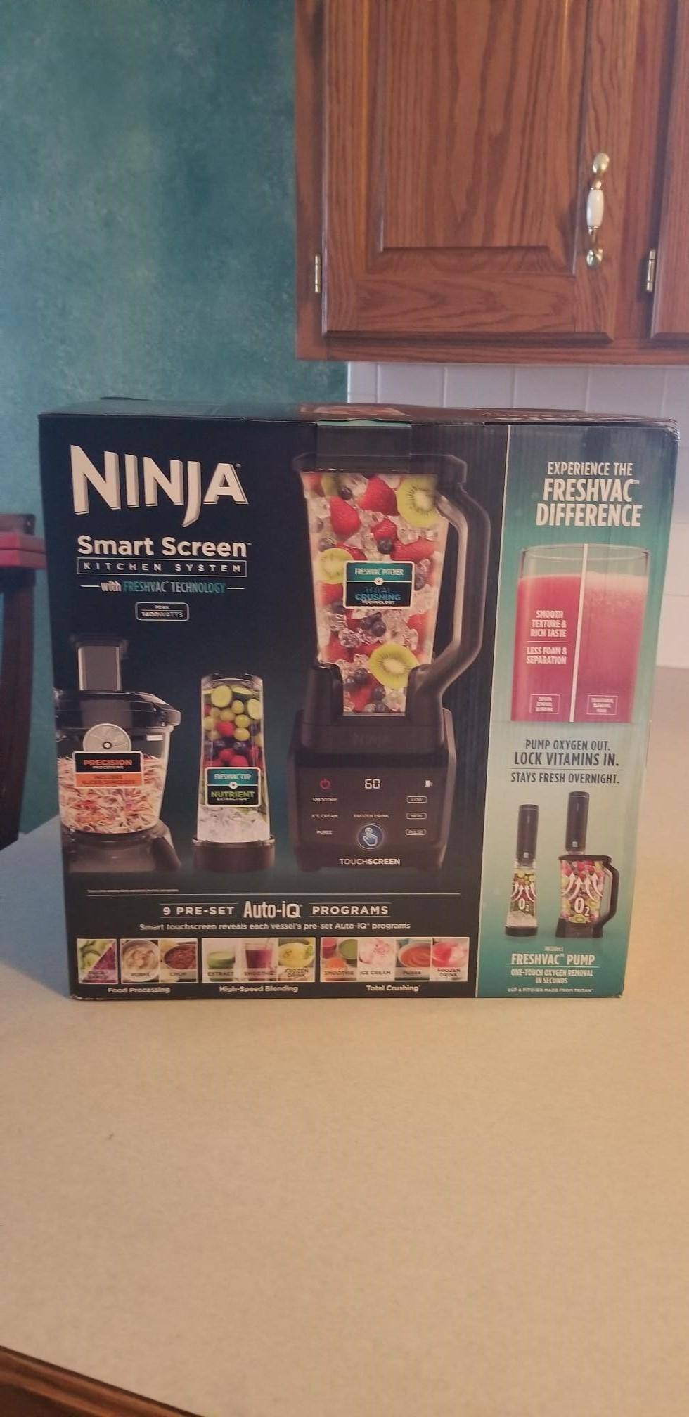 Best Buy: Ninja Smart Screen Kitchen System with FreshVac Black CT672V