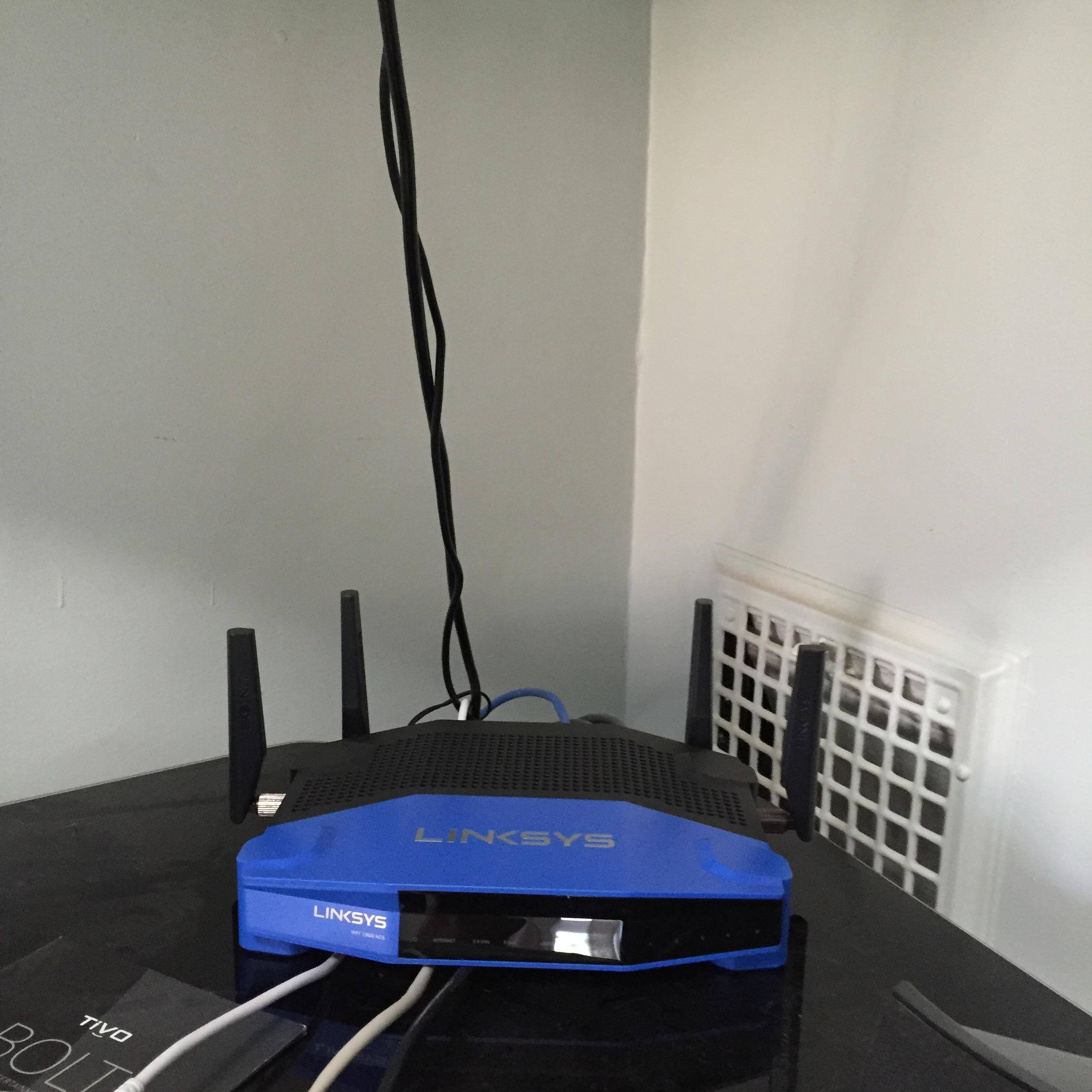 Best Buy: Linksys High-Gain Antennas (4-Pack) Black/Blue WRT004ANT