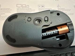 Customer Reviews: Logitech MK955 Signature Slim Full-size Wireless ...