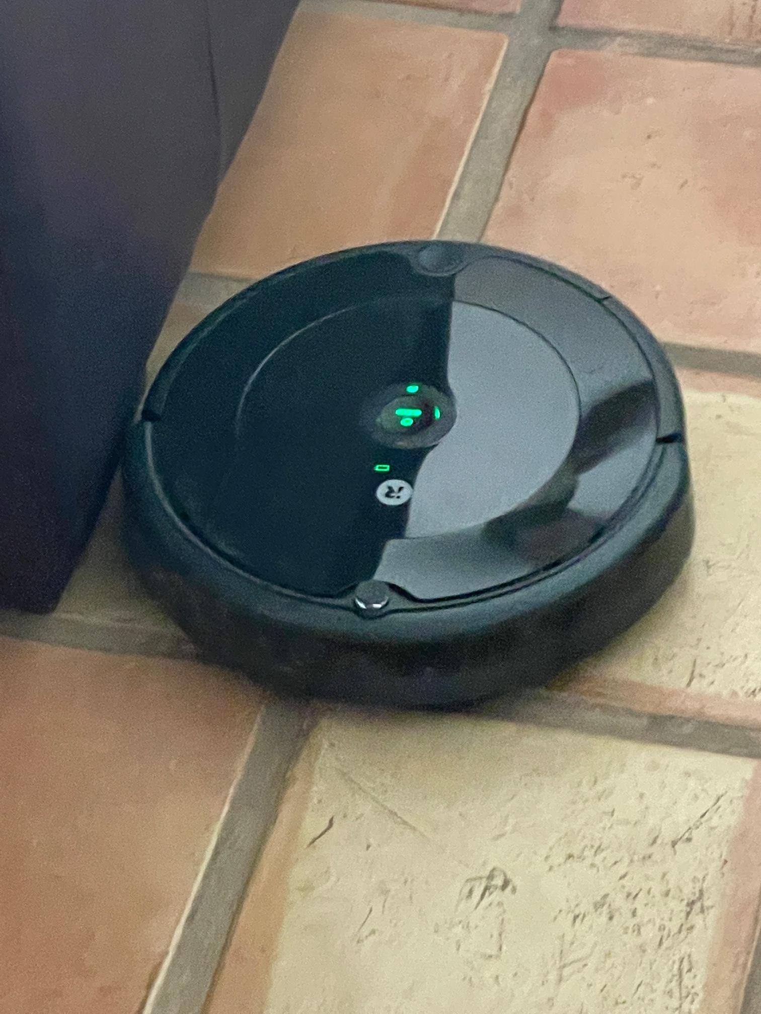 iRobot Roomba® 694 Wi-Fi® Connected Robot Vacuum Charcoal Grey R694020 ...