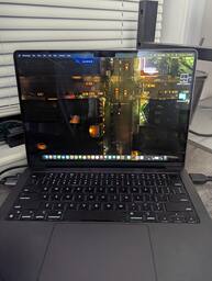 Apple MacBook Pro 14 Apple MacBook Pro 14
