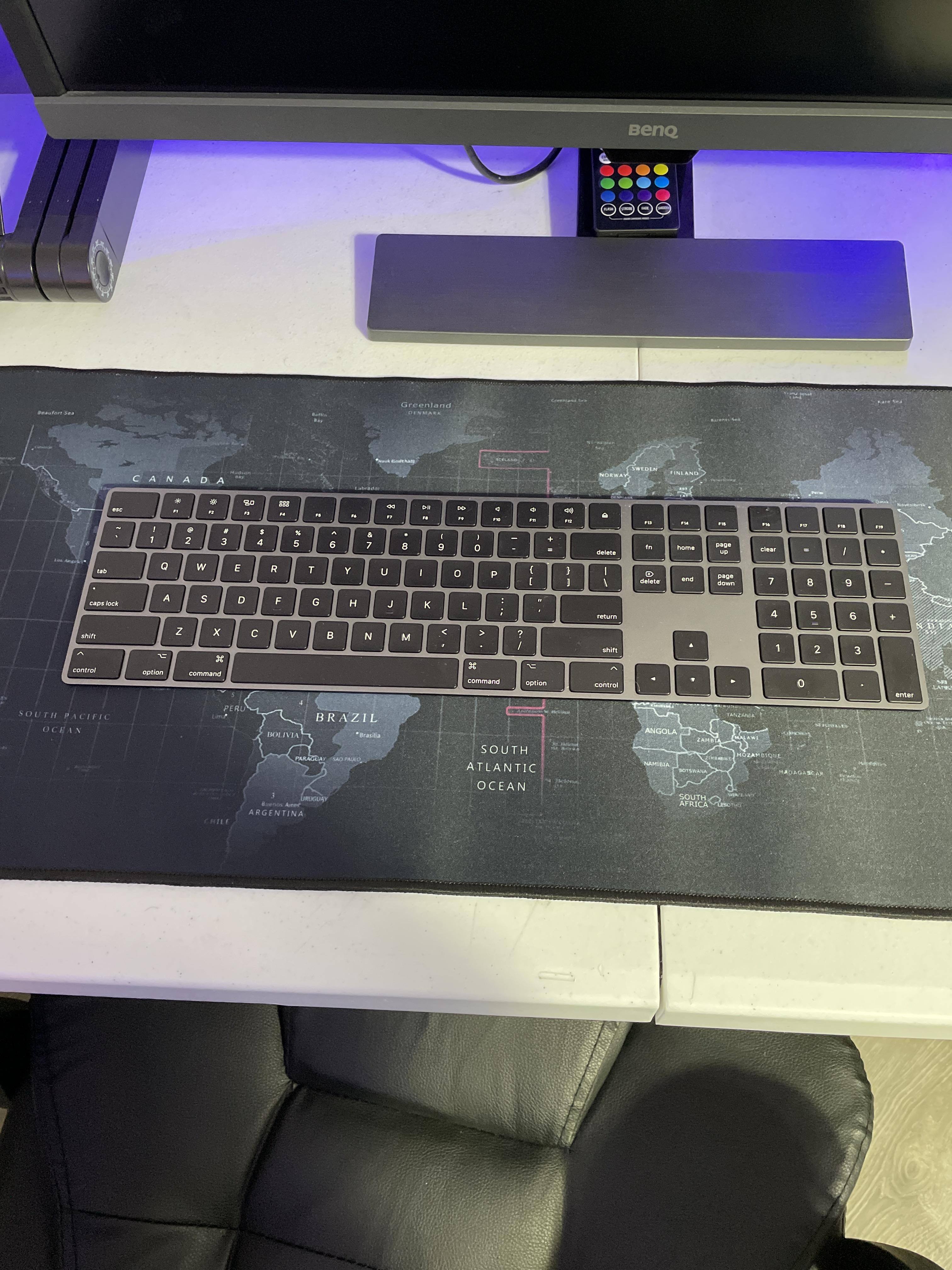 Best Buy: Apple Magic Keyboard with Numeric Keypad Space Gray MRMH2LL/A