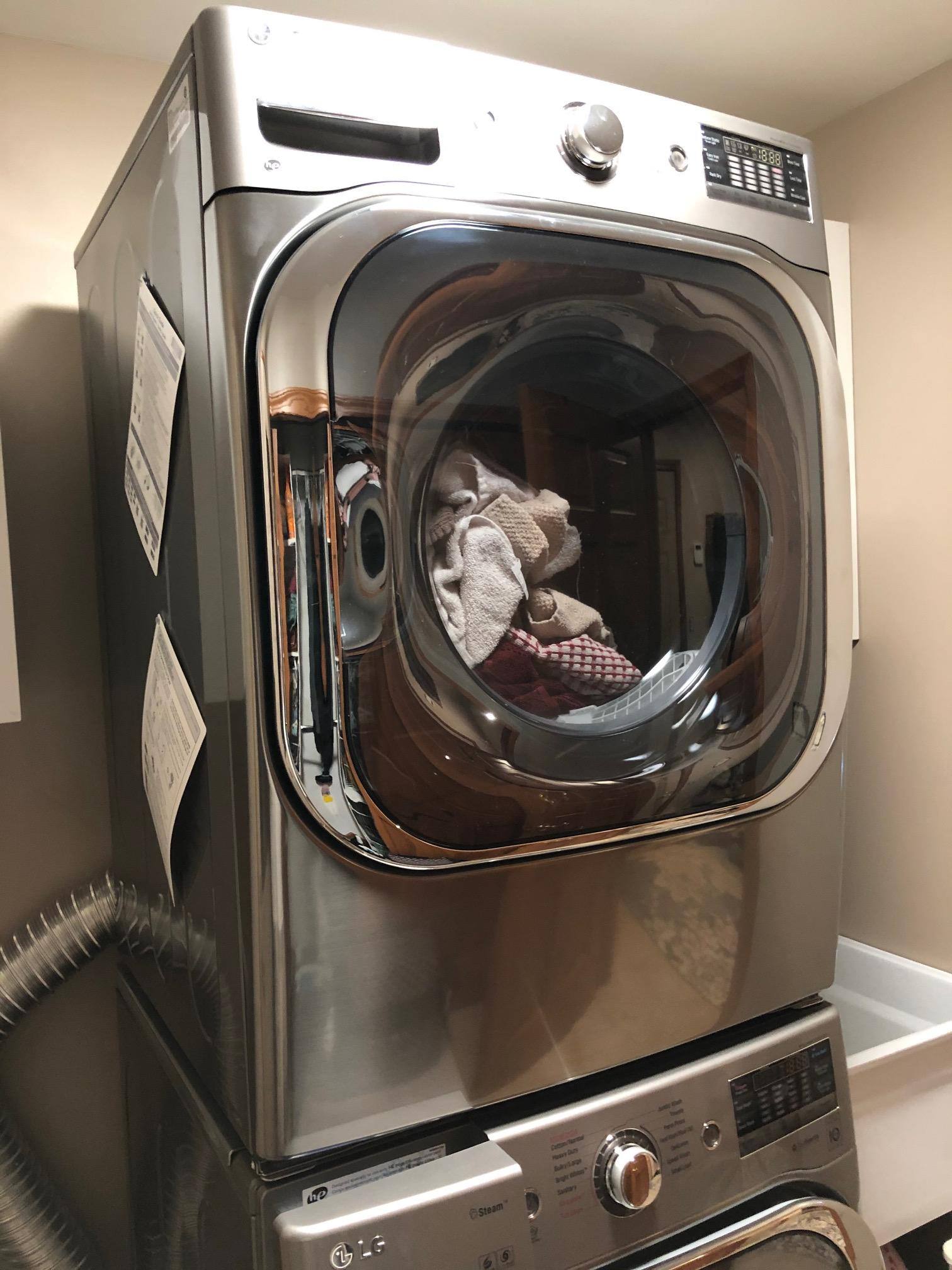 Best Buy: LG 9.0 Cu. Ft. 14-Cycle Electric Dryer with Steam White DLEX8100W