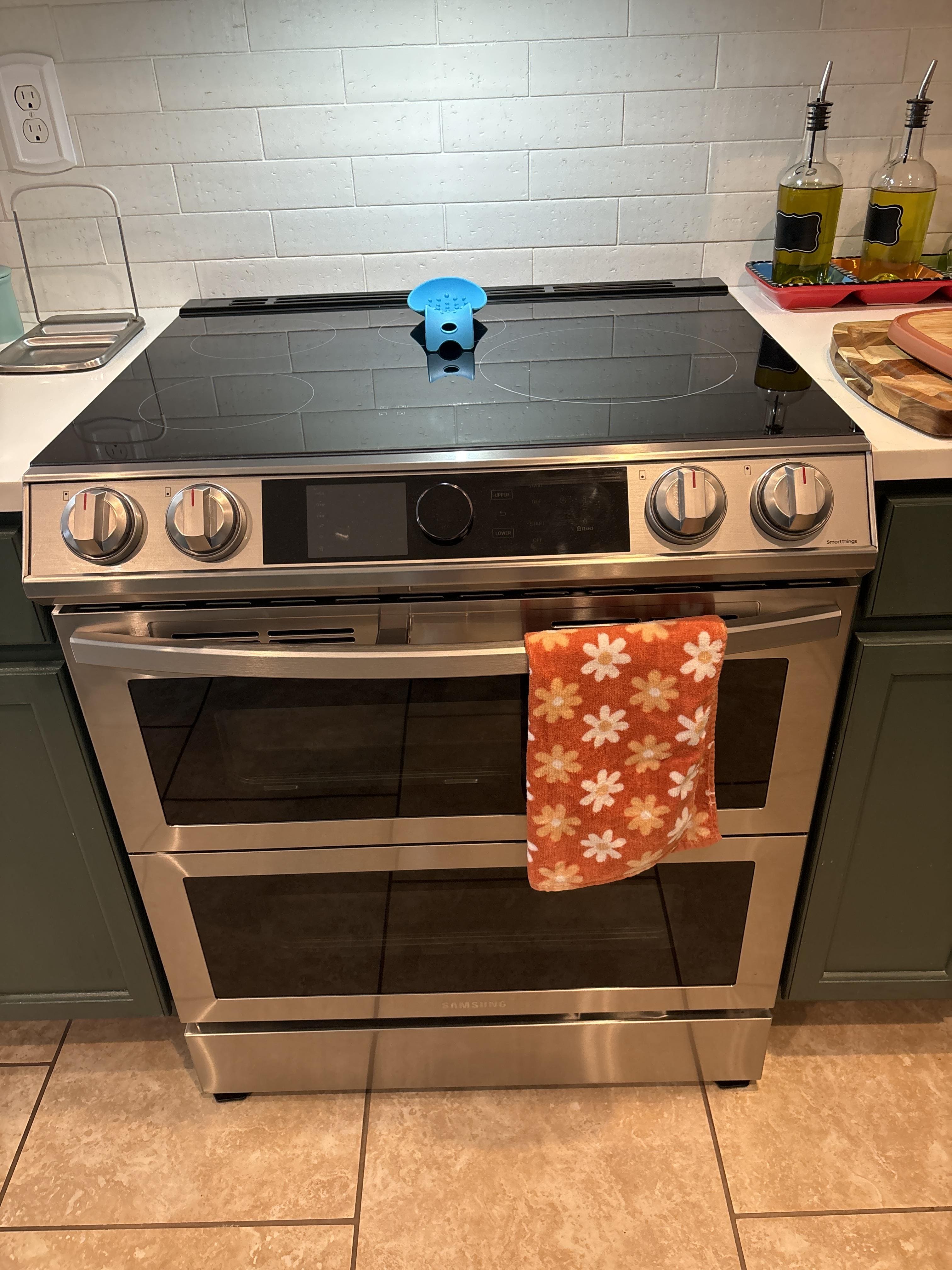 Best Buy: Samsung 6.3 cu. ft. Slide-In Induction Range with WiFi, Flex ...