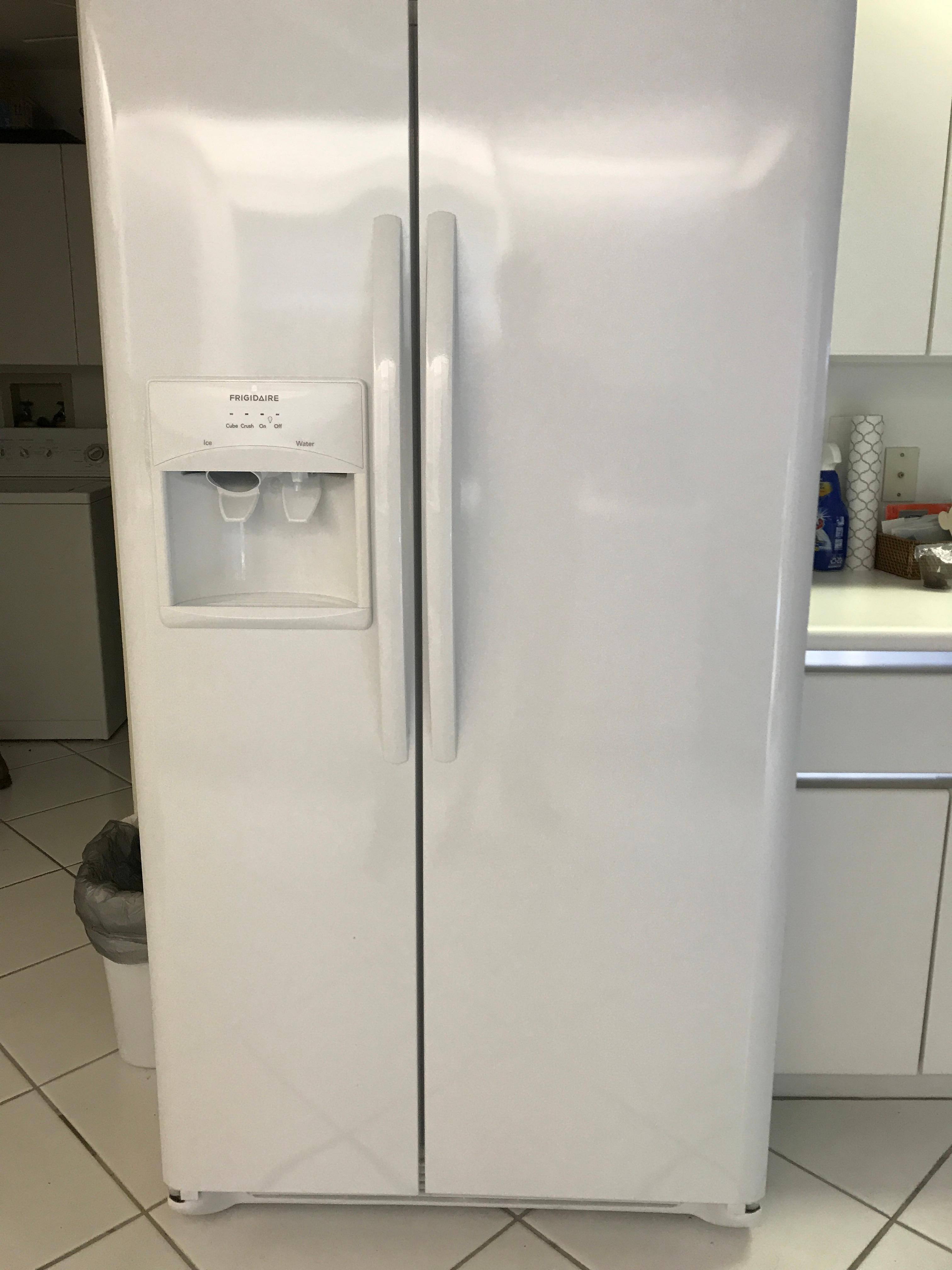 Customer Reviews: Frigidaire 25.6 Cu. Ft. Side-by-Side Refrigerator ...
